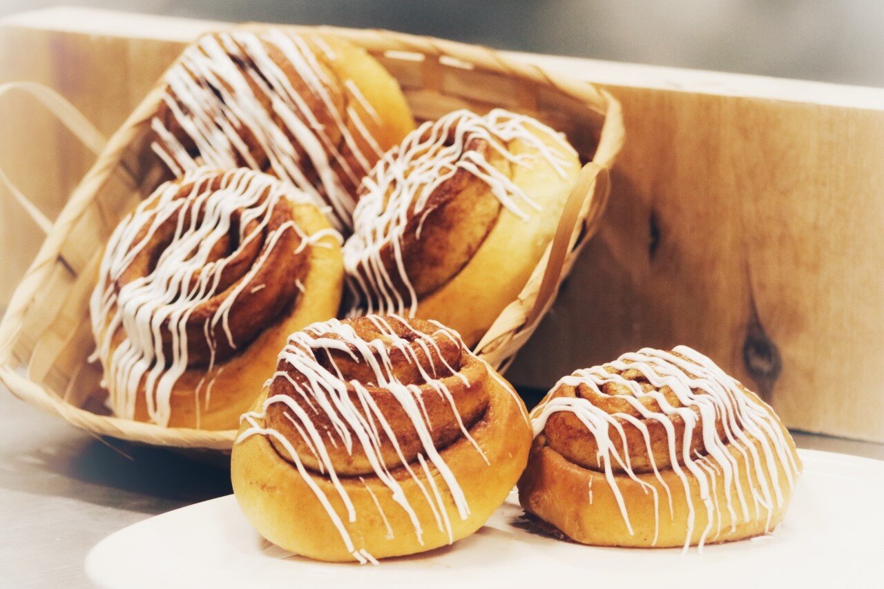 Cinnamon Roll, Large - Bagged & Labeled (12PK) | M.C. Bread Distributor Co.