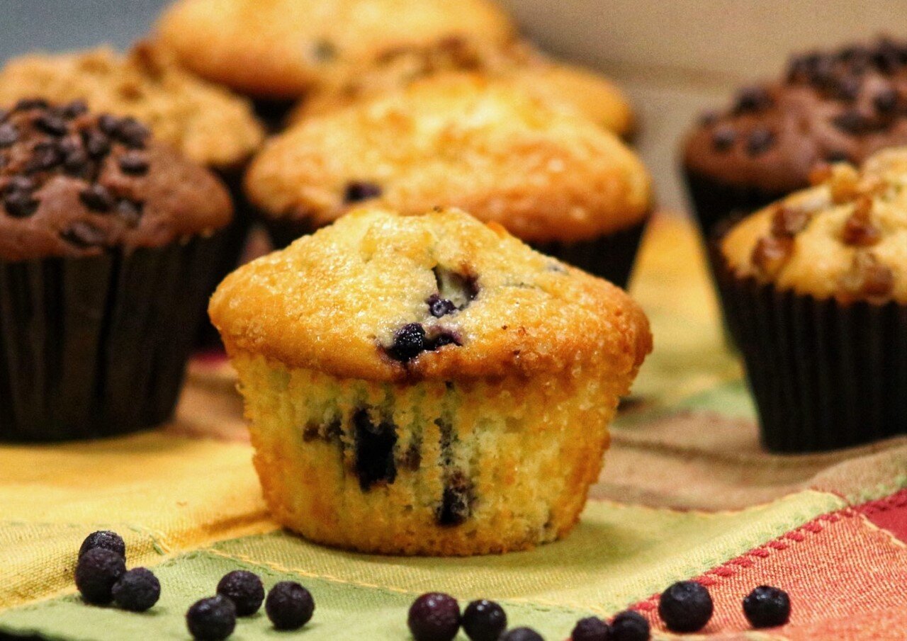 Muffins, Large, Assorted - Bagged & Labeled (12PK) | M.C. Bread ...